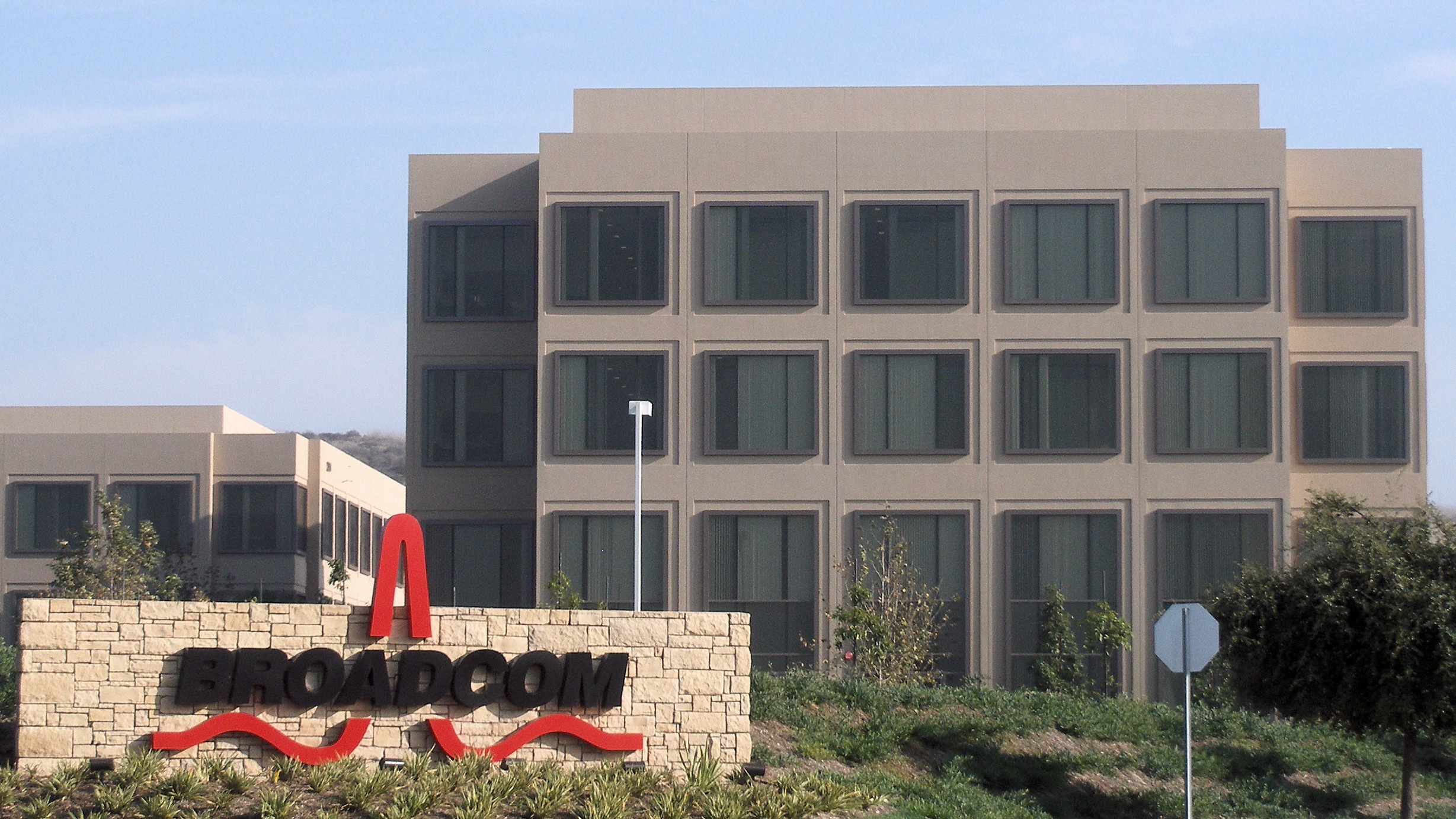 Broadcom closes $69bn VMware deal following China greenlight - National ...